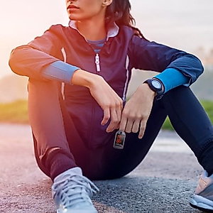 Zacurate Pro Series 500DL Fingertip Pulse Oximeter Blood Oxygen Saturation Monitor with Silicone Cover, Batteries and Lanyard (Royal Black)