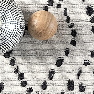 nuLOOM Mila Dotted Diamond Trellis Area Rug, 6' Round, Grey