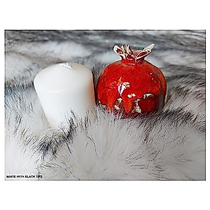 LAMBZY USA Faux Fur Bedroom Rug - Soft Hypoallergenic Silky Shag Area Rug | Luxury Carpet Rug for Sofa, Living Room and Kids Room (Quarto 4 Pelts 3’6”x5’6”, White/Black Tips)