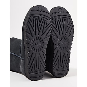 UGG Women's Classic Short Ii Boot, Black, 10