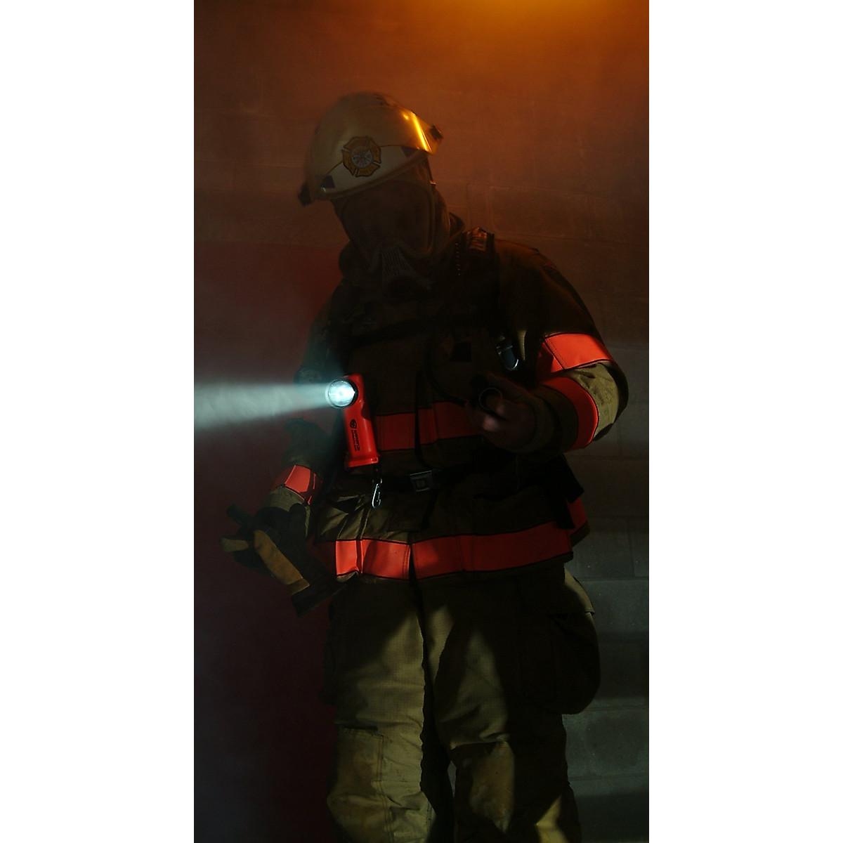 Streamlight 90513 Survivor 175-Lumen Rechargeable Safety-Rated Firefighter Right Angle Flashlight with AC/DC Charging, Yellow