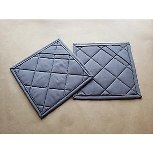 Sugar Skull Themed Potholders Set of 2 Pair Día de Muertos Kitchen Linens Day of the Dead Home Decor Quilted Hot Pads Insulated Trivets Black Grey Halloween Gifts Under 20 Handmade Pot Holders