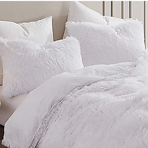 Sweet Home Collection Plush Shaggy Comforter Set Ultra Soft Luxurious Faux Fur Decorative Fluffy Crystal Velvet Bedding with 2 Shams, Queen, White