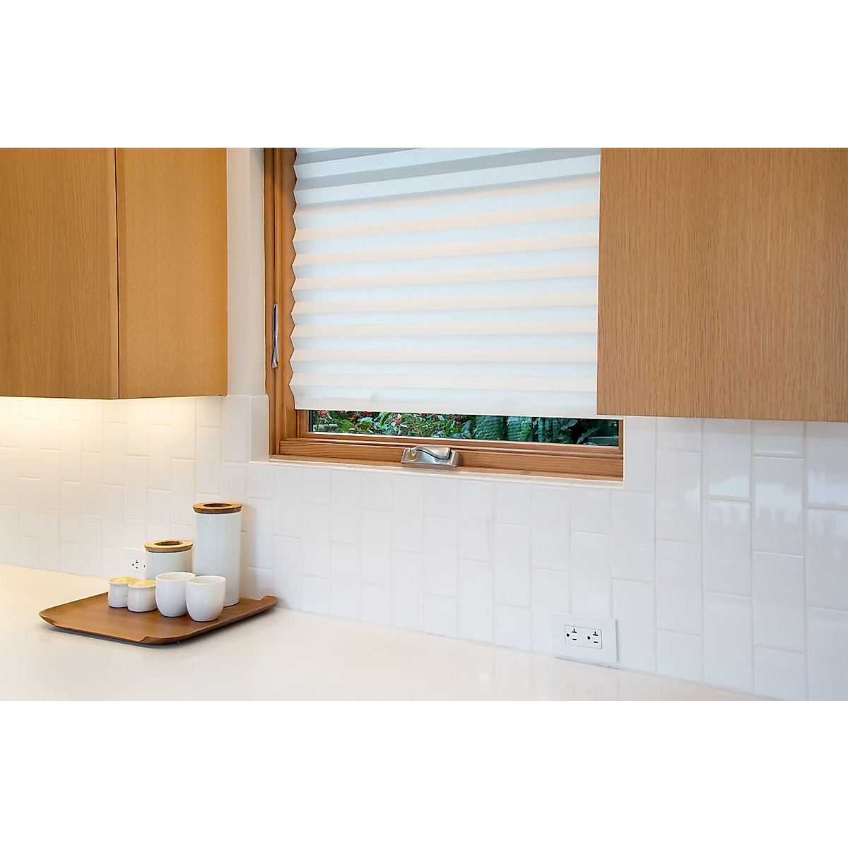 Redi Shade No Tools Original Light Filtering Pleated Paper Shade White, 36 in x 72 in, 6 Pack