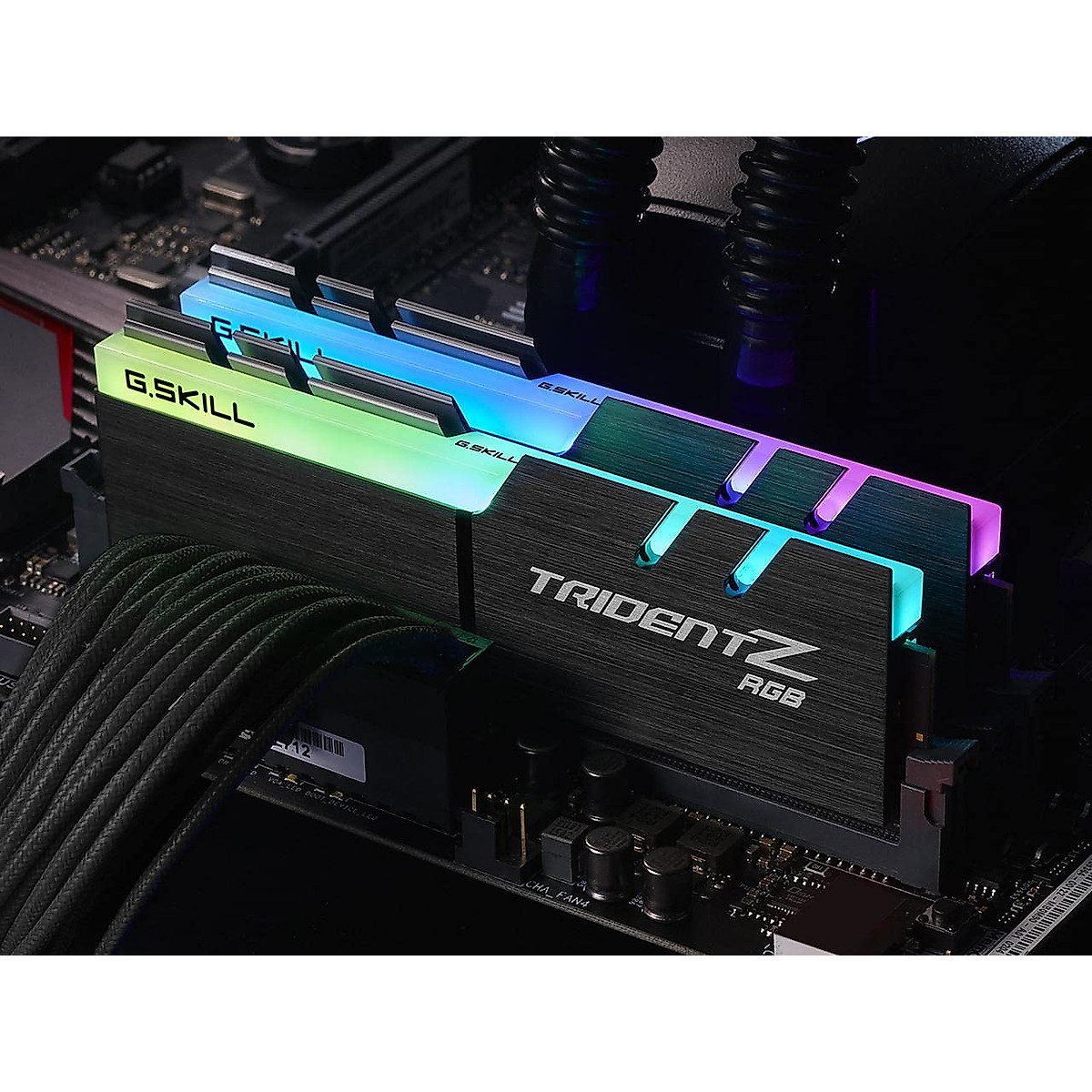G.SKILL TridentZ RGB Series 32GB (2 x 16GB) 288-Pin DDR4 SDRAM DDR4 3200 (PC4 25600) Desktop Memory Model F4-3200C16D-32GTZRX