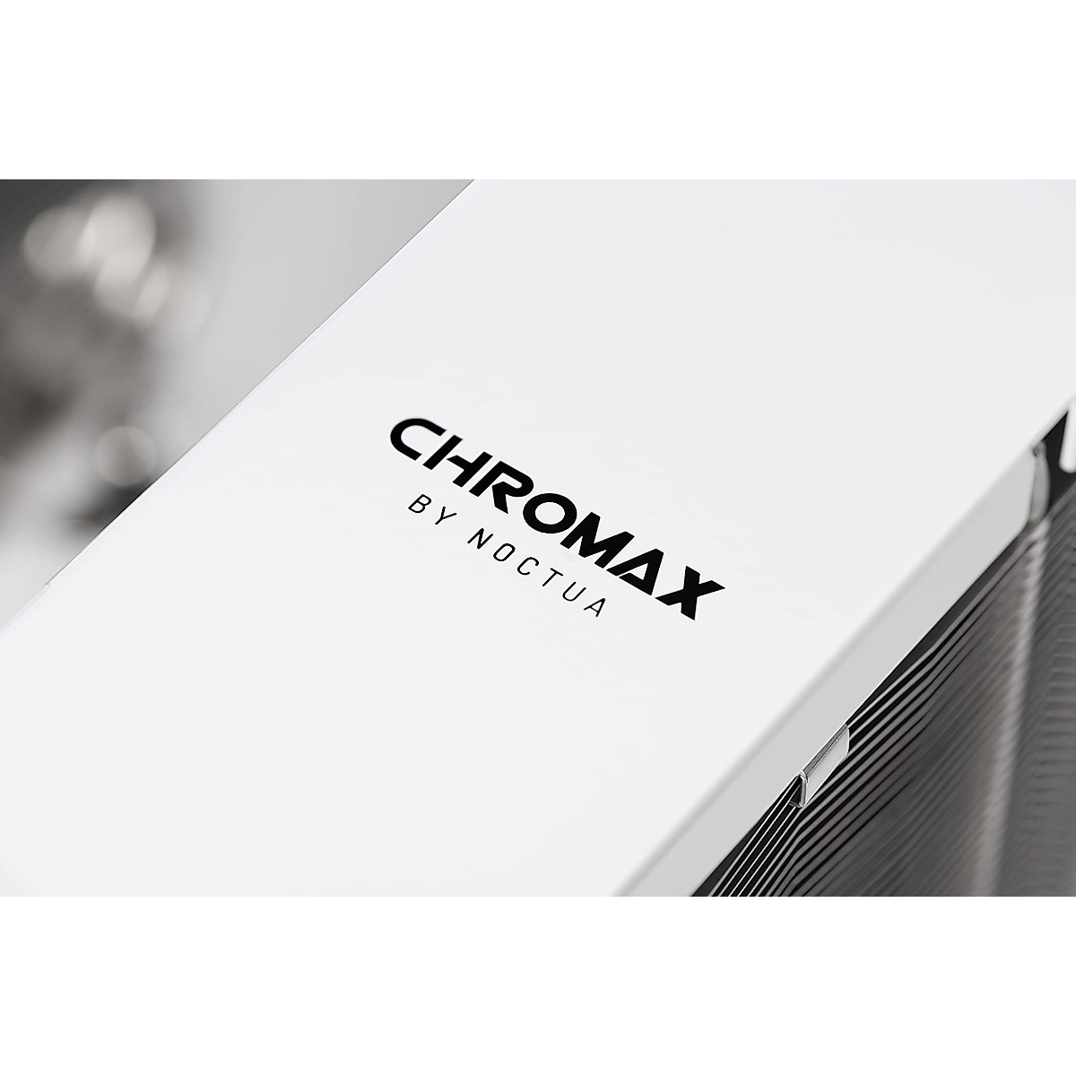 Noctua NH-U12A CPU Cooler with NA-HC8 chromax.White heatsink Cover