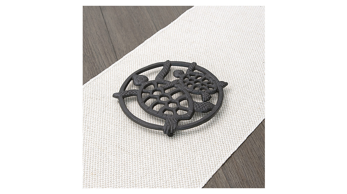gasaré Cast Iron Trivet - Decorative & Functional