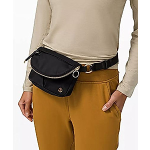 Lululemon All Night Festival Bag 5 L (Black/Gold)