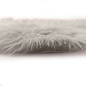 Nuxn 40 x 50cm Heart Shape Faux Sheepskin Rug Soft Long Plush Fluffy Shaggy Carpet Area Mats Rugs Bedroom Sofa Decorative Floor Carpet (Grey)