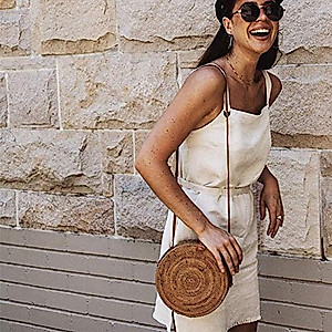 OUTLEYNY Handwoven Round Rattan Bag Beach Crossbody Bag Chic Fashion Shoulder Bag with Leather Strap Gift for Women Girls