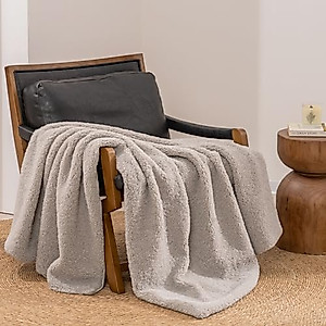 EVERGRACE Ultra Soft Boucle Teddy Sherpa Throw Blanket Fuzzy Fleece Blanket Cozy Couch Cover Comfy Faux Fur Bed Throw and Blanket Warm Decorative Throws for Sofa Bedroom Travel, 50''x60''，Taupe