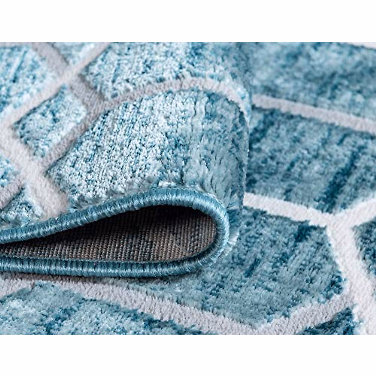 Rugs.com Lattice Trellis Collection Rug – 8 Ft Round Blue Low-Pile Rug Perfect for Kitchens, Dining Rooms