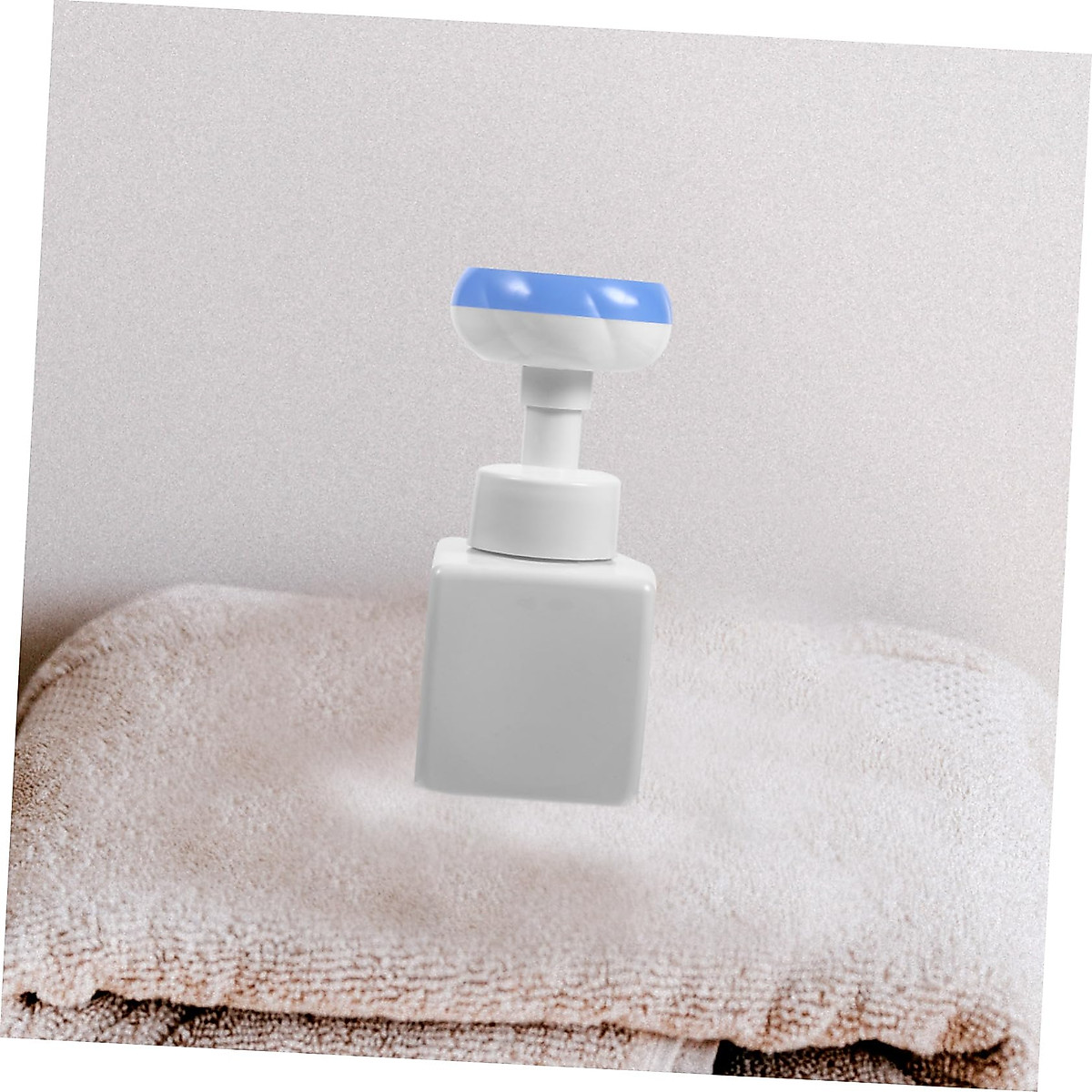 FRCOLOR Soap Pump Bottle Foaming Soap Dispenser 250ml Shampoo Refillable Bottle for Essential Oils Lotions Liquid Conditioner Blue