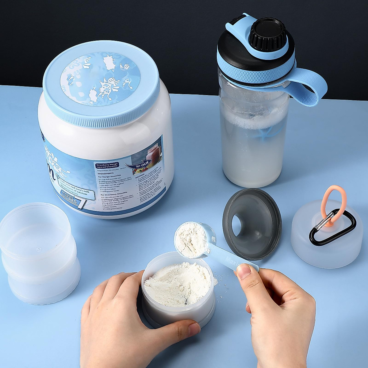 Baderke 2 Pcs Protein Powder Container with Funnels Stand, 4 Stackable Leakproof Protein Powder Dispenser, Portable Keychain Protein Powder Container for Workout, Fitness, Travel (Gray, White)