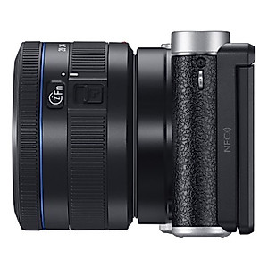 Samsung EV-NX3000BEIUS Wireless Smart 20.3MP Compact System Camera with 3-Inch LCD and 20-50mm Compact Zoom (Black)