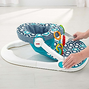 Fisher-Price Portable Baby Chair, Sit-Me-Up Floor Seat with 2 Removable Toys & Washable Seat Pad, Honeycomb [Amazon Exclusive]