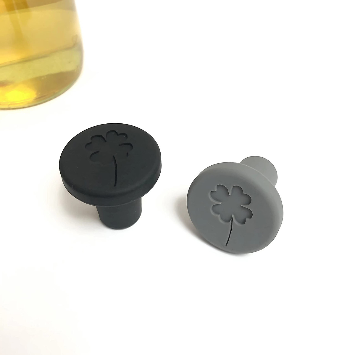 Silicone Wine Stoppers, JCSMARTEC Lucky Clover Design Set of 4 Beer Bottle Cover Caps Saver Sealer, Keep Fresh Tools for Wine Bottles Perfect Gifts for Friends (4)