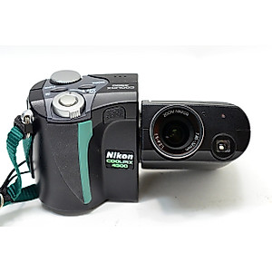 Nikon Coolpix 4500 4MP Digital Camera w/ 4x Optical Zoom