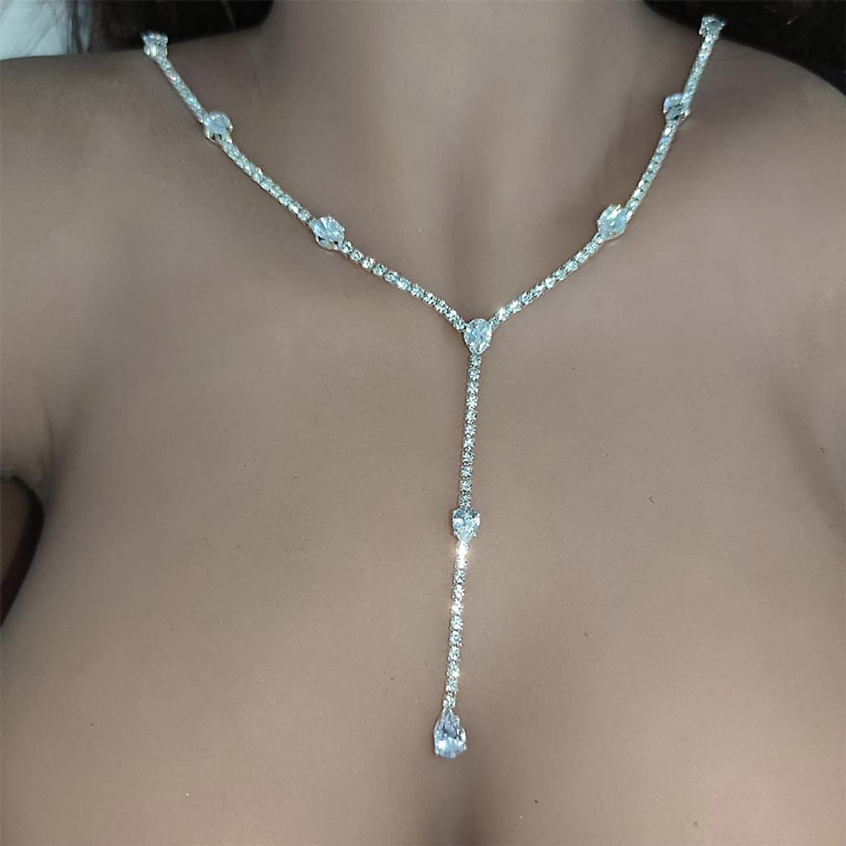 Ckecharfa Rhinestone Choker Necklaces Silver Waterdrop Pendant Necklace Crystal Chain Necklaces Glitter Party Adjustable Neck Chain Jewelry for Women and Teen Girls, Free Size