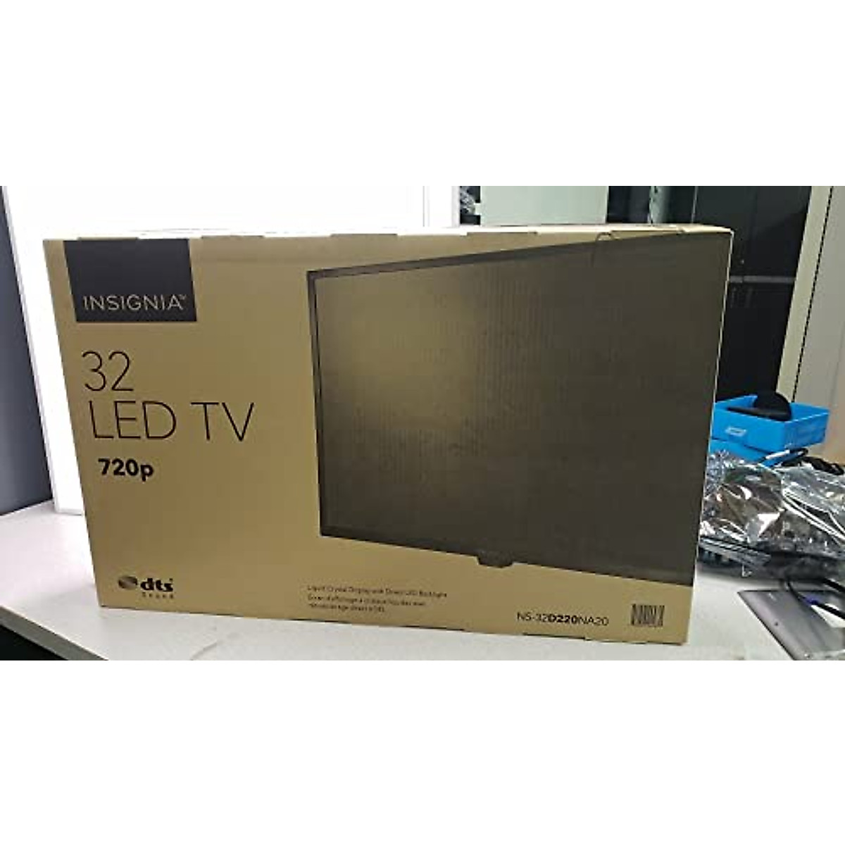 Insignia - 32" Class (31-1/2" Diag.) - LED - 720p - 60Hz - HDTV