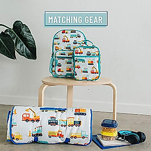 Wildkin Day2Day Kids Backpack for Boys and Girls, Perfect for Elementary Backpack for Kids, Features Front and 2 Side Mesh Pocket, Ideal Size for School and Travel Backpacks (Modern Construction)