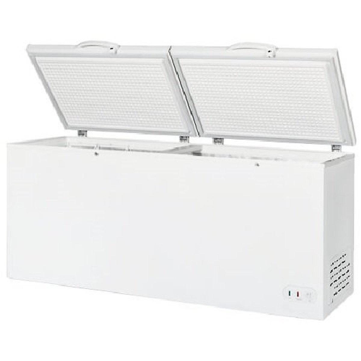 Maxx Cold Large Chest Freezer with Extra Large Capacity MXSH30.0SHC Commercial Freezer with Solid Top 76-Inch-Wide with Locking Lid with 30 Cu. Ft. Storage (850L)