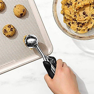 OXO Good Grips Medium Cookie Scoop