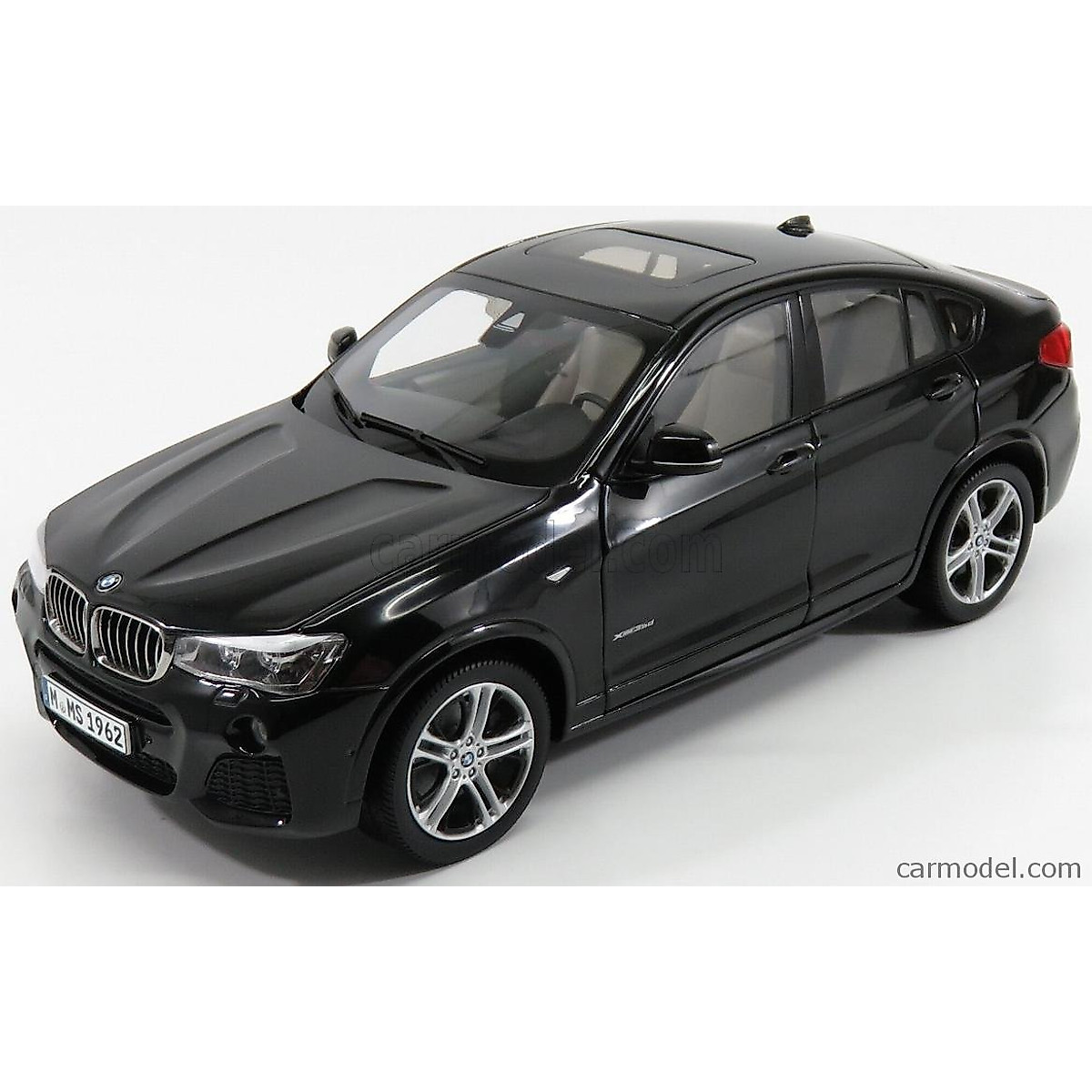Paragon 97094 BMW X4 (F26) Sapphire Black 1/18 Diecast Model Car