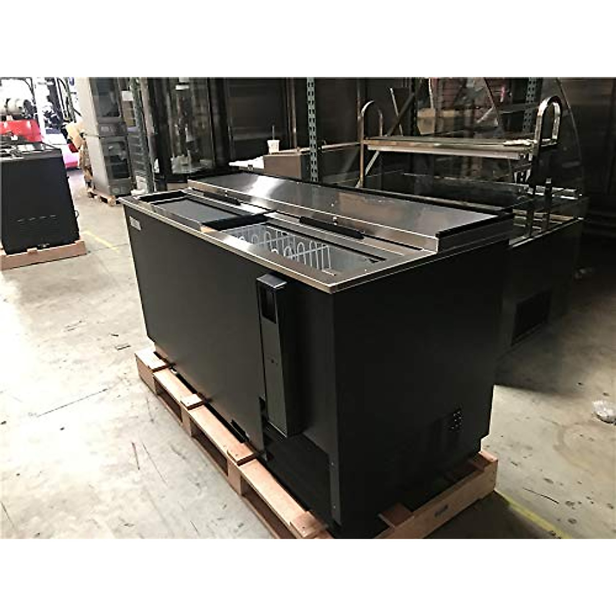 Horizontal Bottle Cooler Deep Well 65" Width NSF Certified Commercial beer bottle Refrigerator Black 33°-38°F Top-Loading