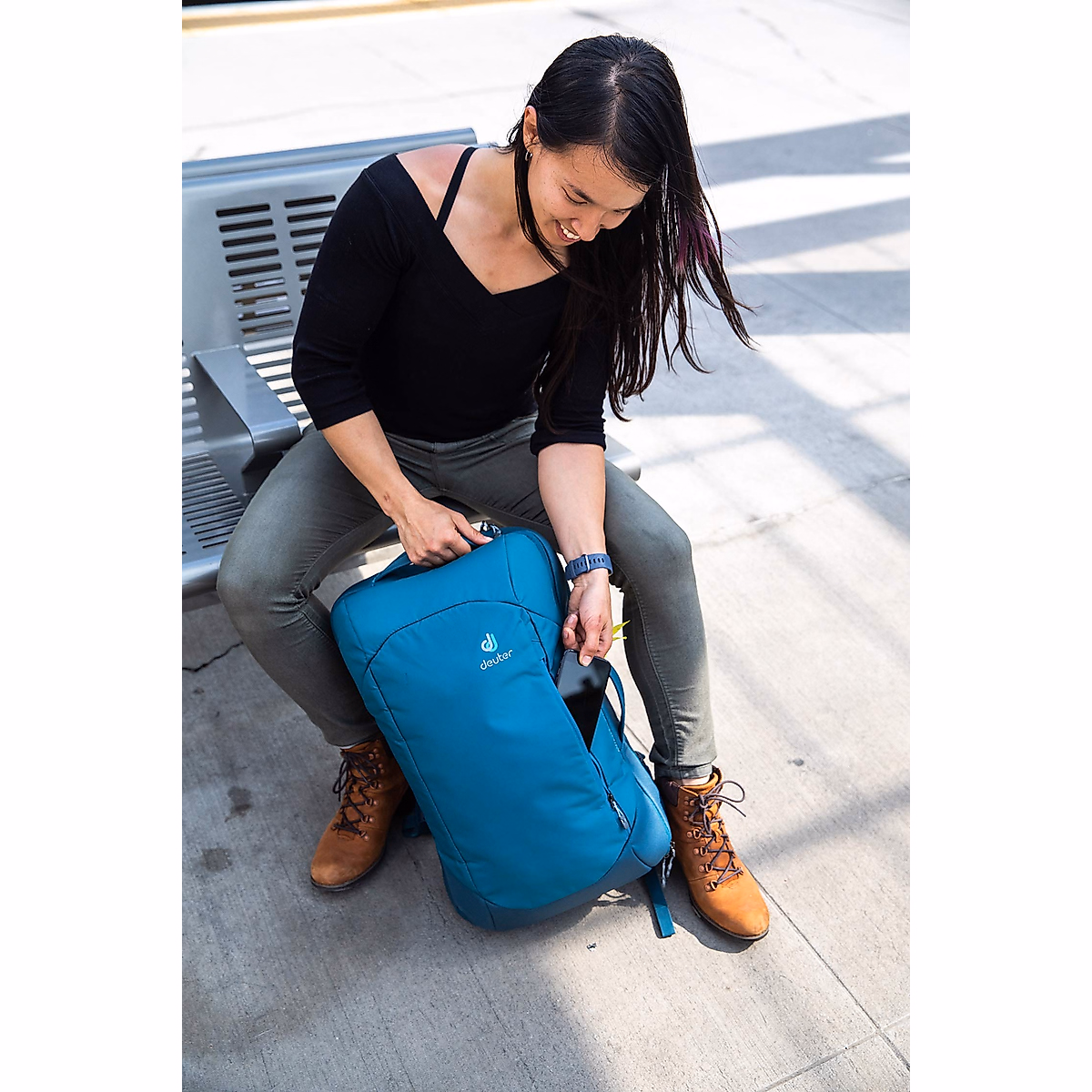 Deuter AViANT Carry on Pro 36 SL Women’s Travel Backpack - Denim/Arctic