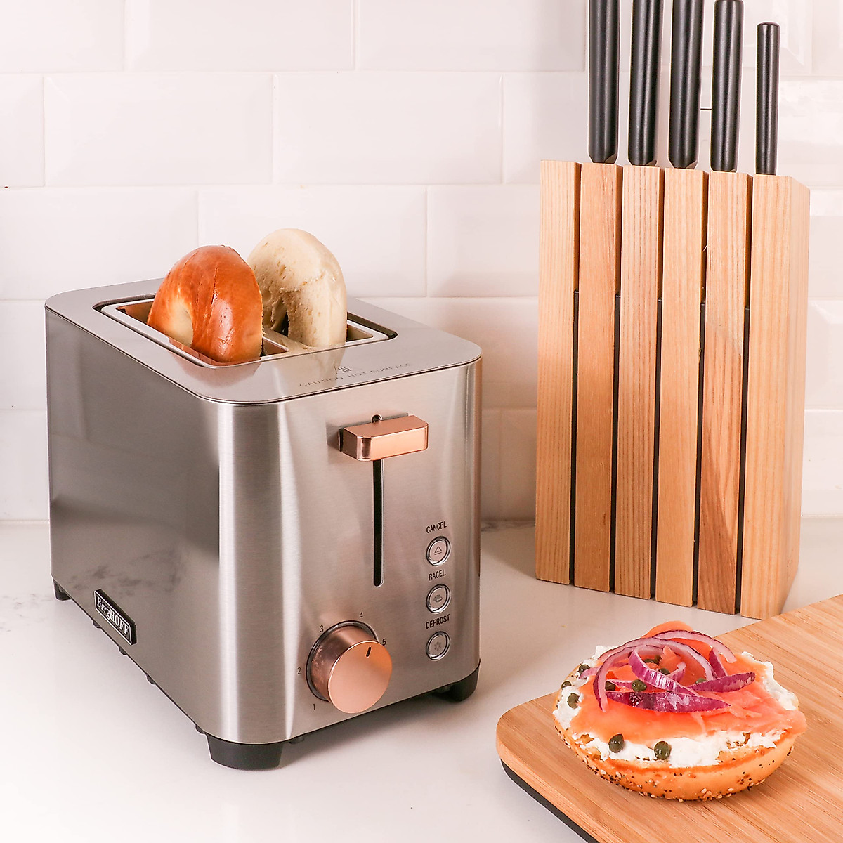 BergHOFF Ouro Gold Stainless Steel 2-Slice Toaster 850W 6 Shade Settings Auto Shut-off Extra Wide Slots Slide-out Crumb Tray