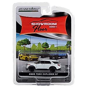 Greenlight 68010-D Showroom Floor Series 1 - 2022 Explorer ST - Star White 1:64 Scale Diecast