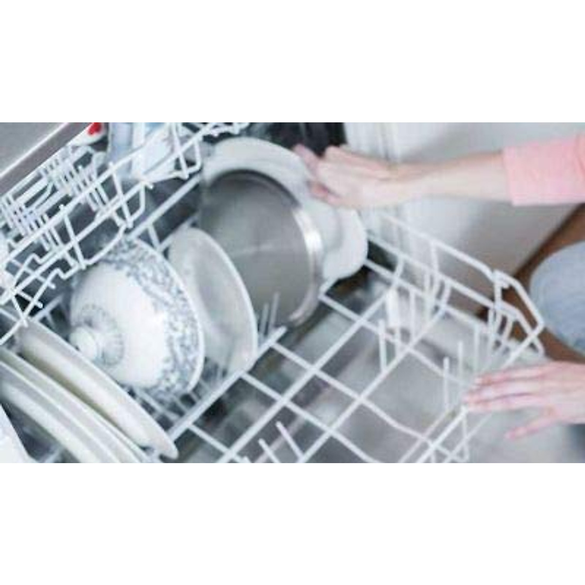 Bosch SHEM3AY52N 100 Series 24 Inch Built In Full Console Dishwasher with 6 Wash Cycles, in White