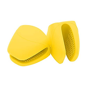 KUFUNG Silicone Cooking Pinch Grips Oven Mitts, Finger Protector Pot Holder for Kitchen,Cooking,Baking,BBQ - Heat Resistant Gloves (Yellow)