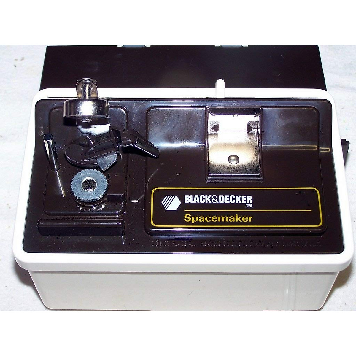 Black & Decker Spacemaker Can Opener EC60CAD