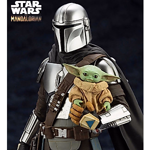 Kotobukiya Star Wars: The Mandalorian & Grogu with Beskar Staff ARTFX+ Statue, Multicolor