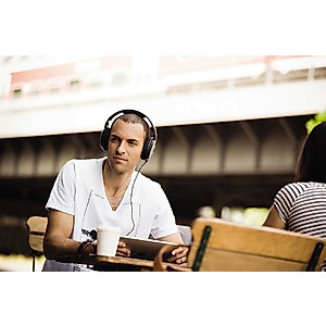 Sennheiser HD 449 Headphones Black (Discontinued by Manufacturer)