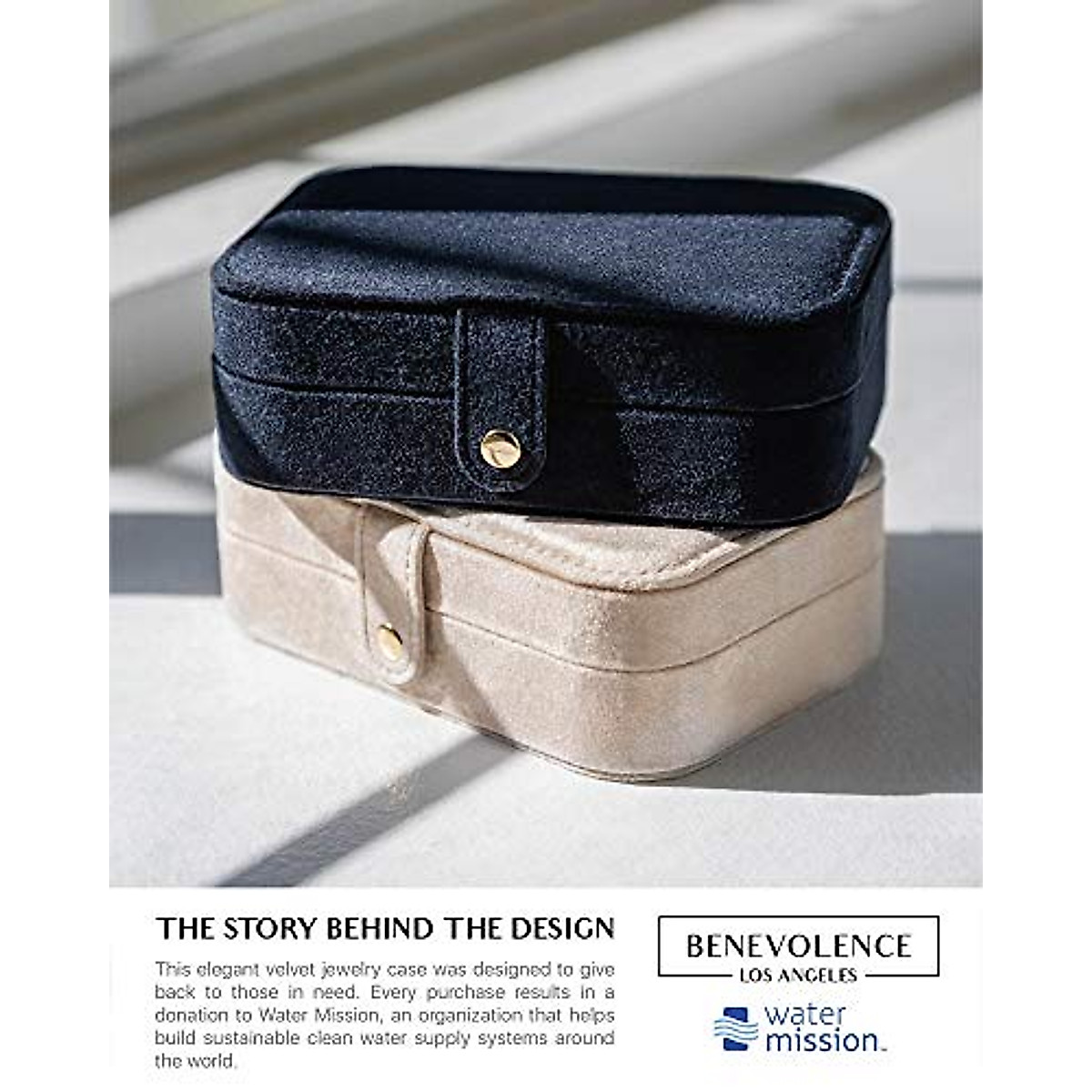 Plush Velvet Travel Jewelry Box Organizer | Travel Jewelry Organizer, Travel Jewelry Case | Small Jewelry Box for Women, Jewelry Travel Case | Earring Organizer Box with Mirror - Ebony