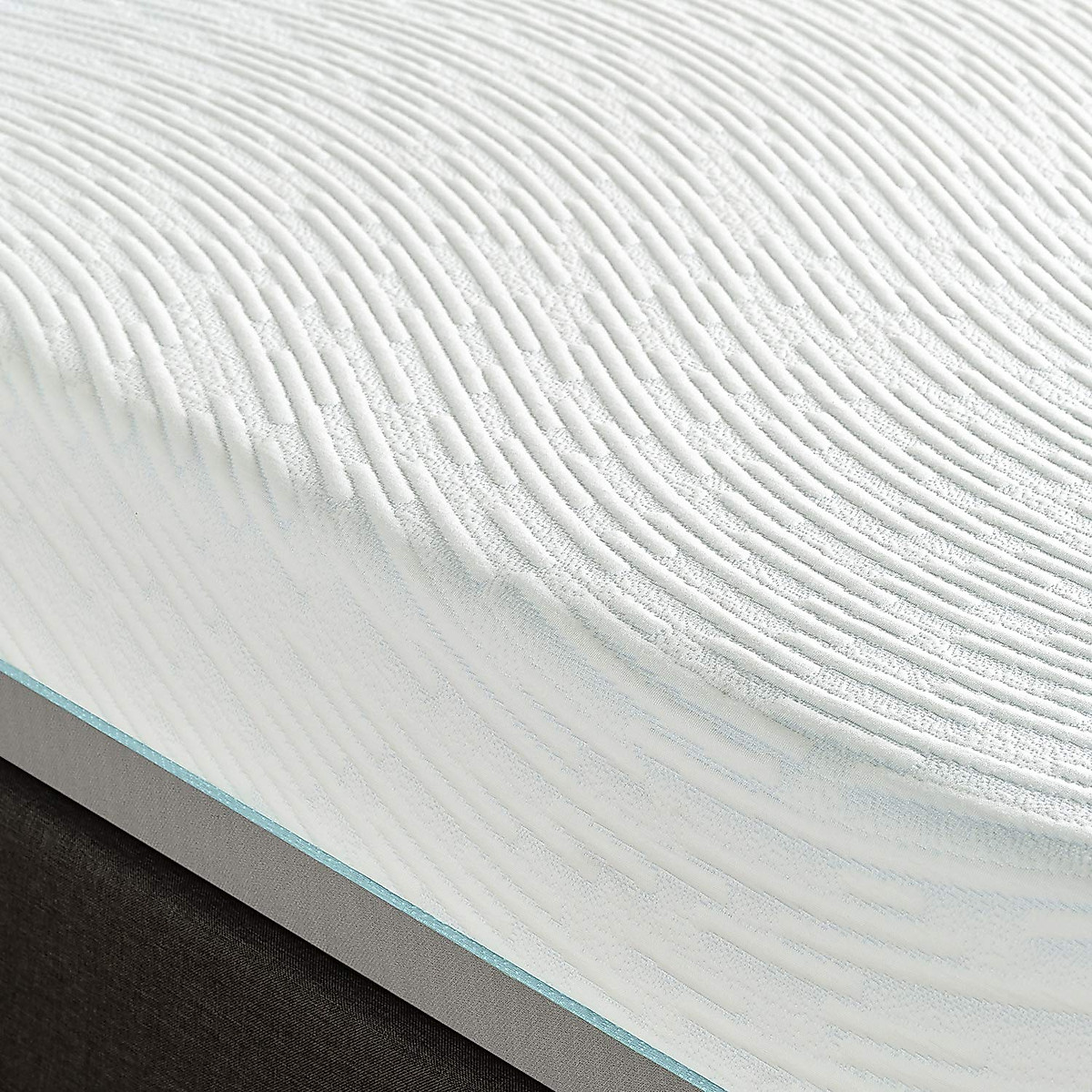 Zinus 8 Inch Green Tea Pressure Relief Memory Foam Mattress/Zoned Airflow Design/CertiPUR-US Certified/Bed-in-a-Box, Twin