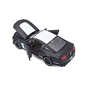 Maisto 1:24 Scale Ford Mustang Boss 302 Diecast Vehicle (Colors May Vary)