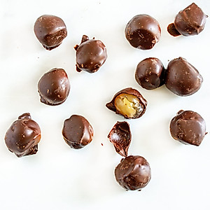 Spanish Fiesta Premier Gourmet Gift Basket (5.6 lbs of Deliciousness) - Includes a Gourmet Spanish Cheese Assortment, Ham, Spanish Chorizo, Spanish olives, gourmet Chocolates, and Spain's finest