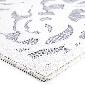 Orian Ladybird Accent Rug, 1' x 1', Light Blue