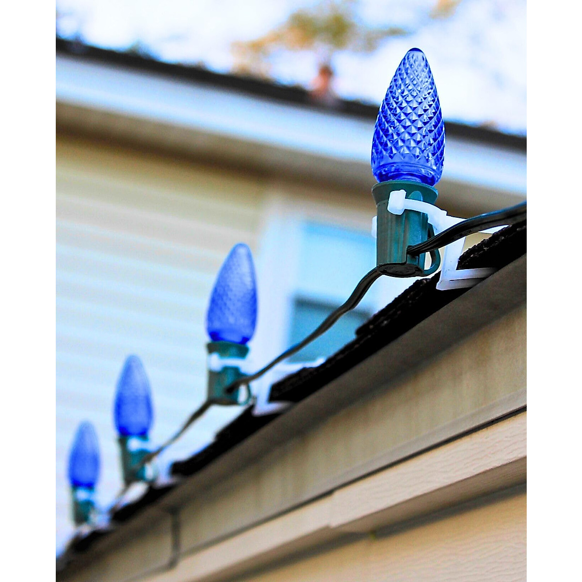 C9 LED Replacement Bulb by MIK Solutions (Pack of 25) LED Blue Replacement Christmas Light Bulbs Faceted Retrofit Candle Shape Commercial Grade E17 Socket Roof Lights Bulbs