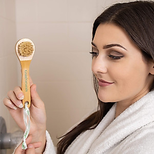 GranNaturals Manual Facial Brush Dry Brushing Scrubber - Natural Bristles for Exfoliation - Promotes Lymphatic Drainage, Deep Cleansing, Gentle Pore Cleaning for Glowing, Soft Skin - Wooden Handle