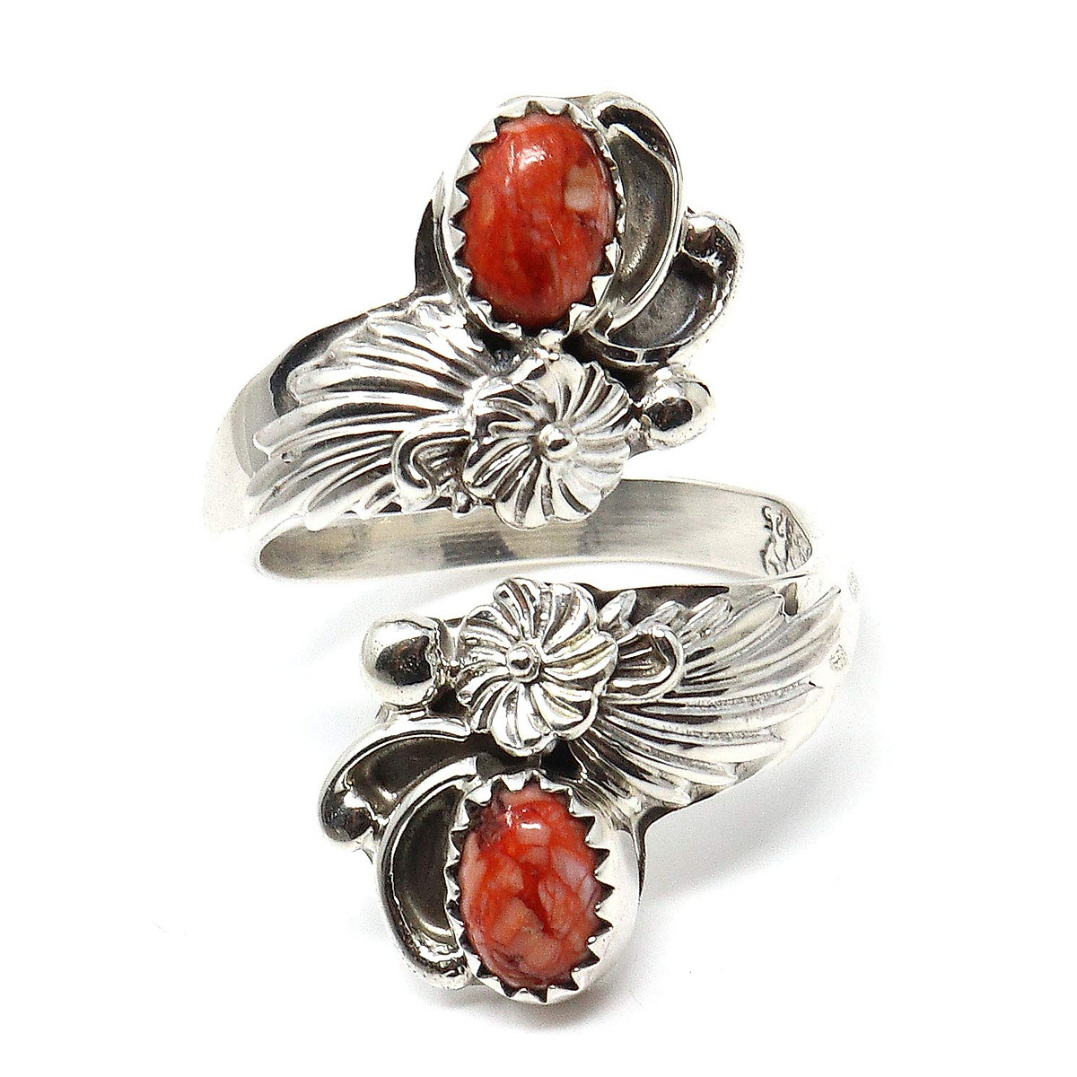 L7 Trading Adjustable Ring Featuring Red Spiney Oyster