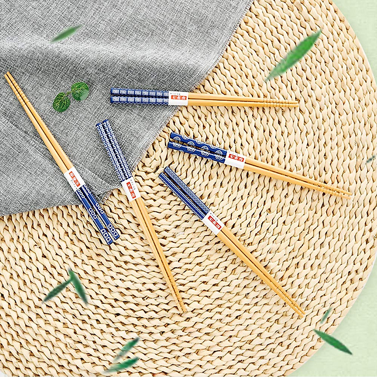 5 Pairs Japanese Style Bamboo Chopsticks and Rest, Cartoon Cute Fat Cat Chopstick Rest, Classic Tasteful Simplicity Gift Set Wooden Natural Bamboo Reusable Lightweight Non Slip for Chinese Chopstick