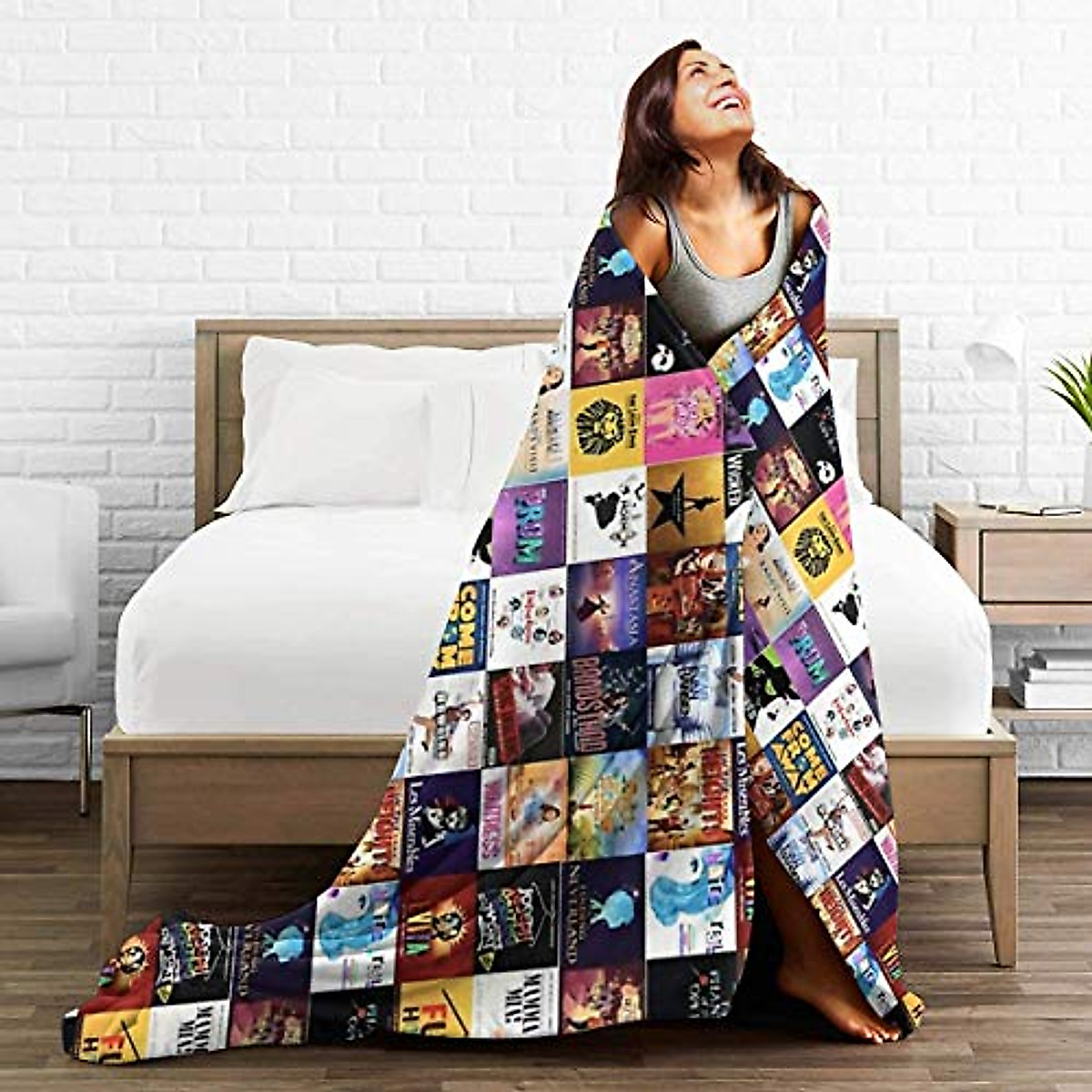Baulerd Broadway's Must Sees Ultra-Soft Micro Fleece Blanket 50"" x40