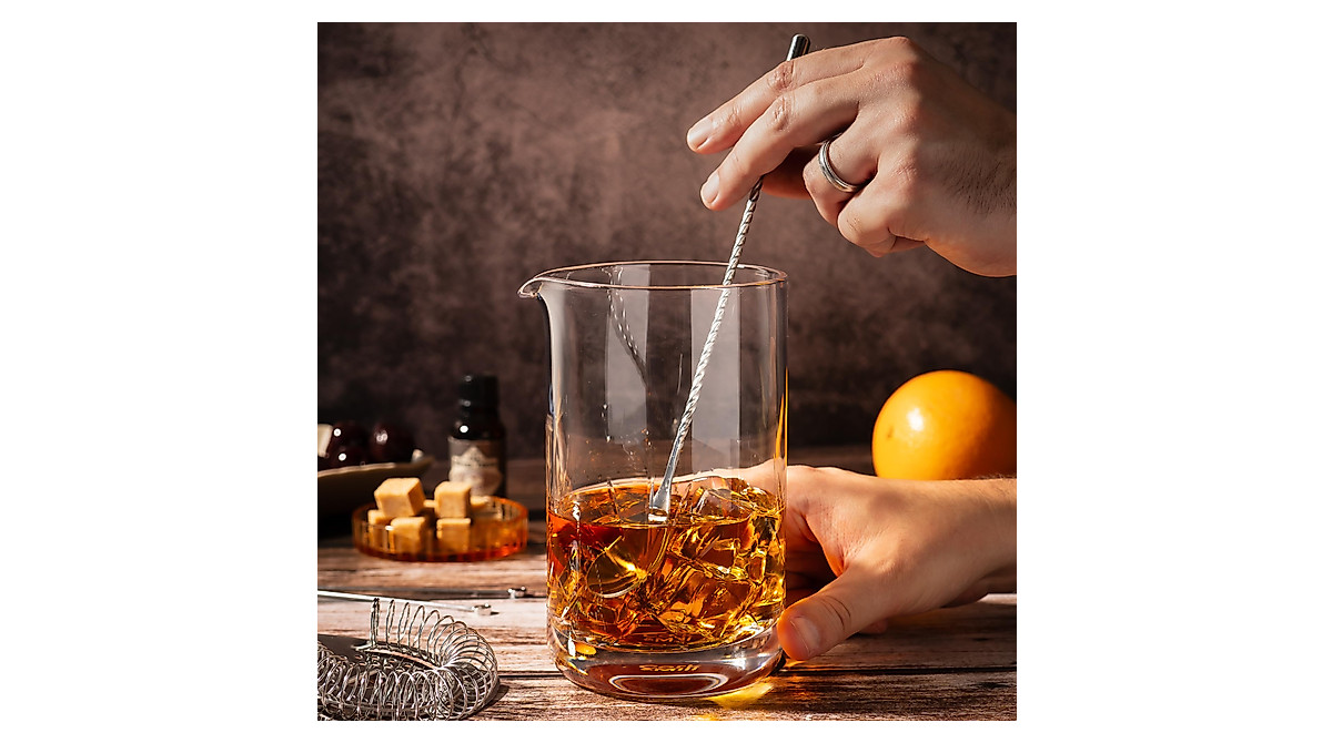 Cork & Mill 24 oz Cocktail Mixing Glass Set for Bartenders
