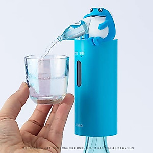 Jinro Soju Dispenser with 2 pcs of Soju Glasses, Automatic Drink Dispenser for Soju Only, Classic Soju Brand Merch, Korean Soju, Funny Gifts, Silicone Tube 2 Sizes, C-TYPE Charging [OFFICIAL LICENSE]