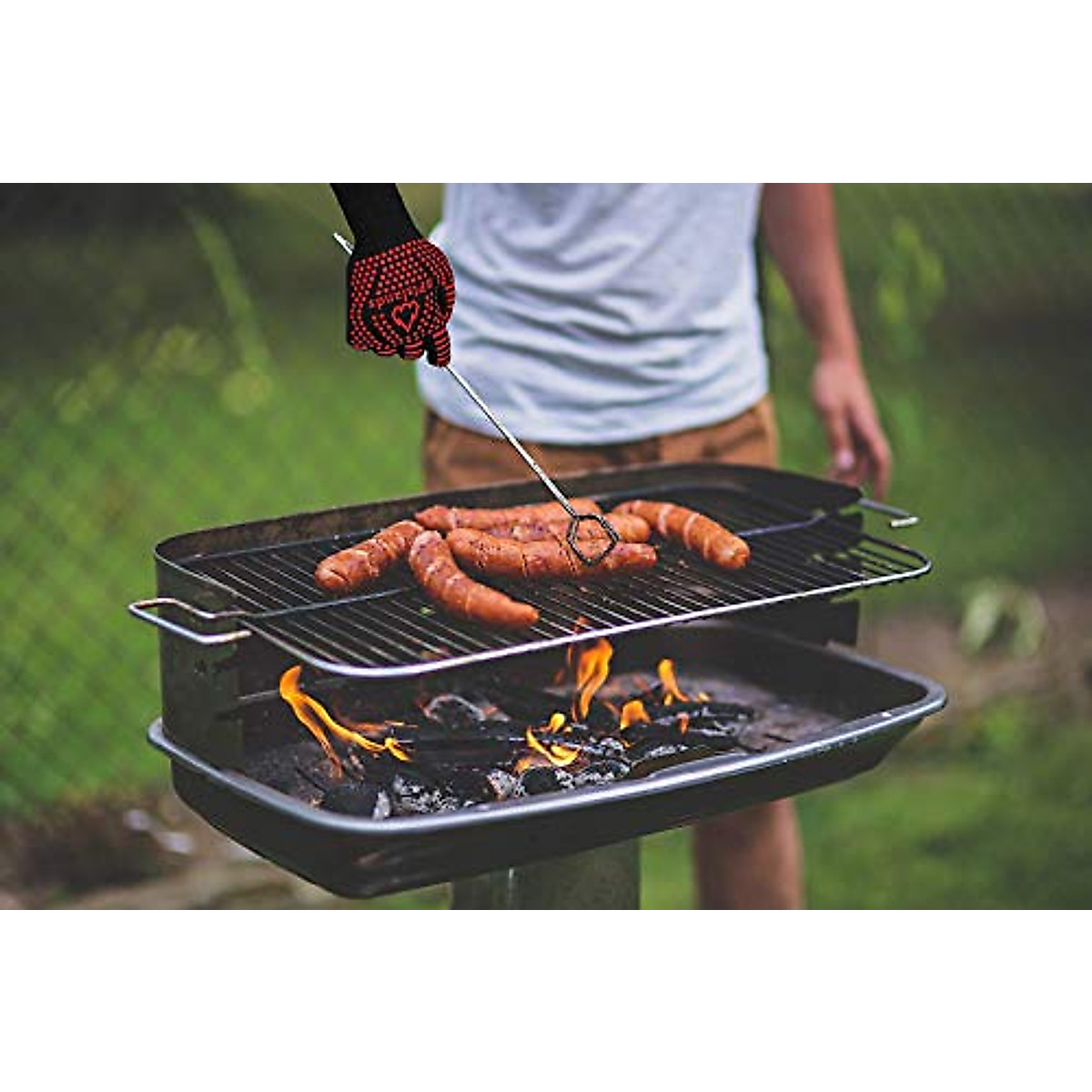 BBQ Heat Resistant Gloves 1472℉ for Men and Women - Extreme Heat Proof Grills Glove with Non-Slip Silicon for Grilling, Cooking, Baking for Oven, Grill, Smoker (Medium and Large, Black-Red)